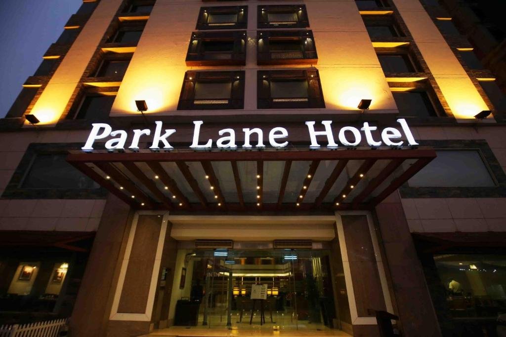 Park Lane Hotel Lahore – Premium Comfort in the City